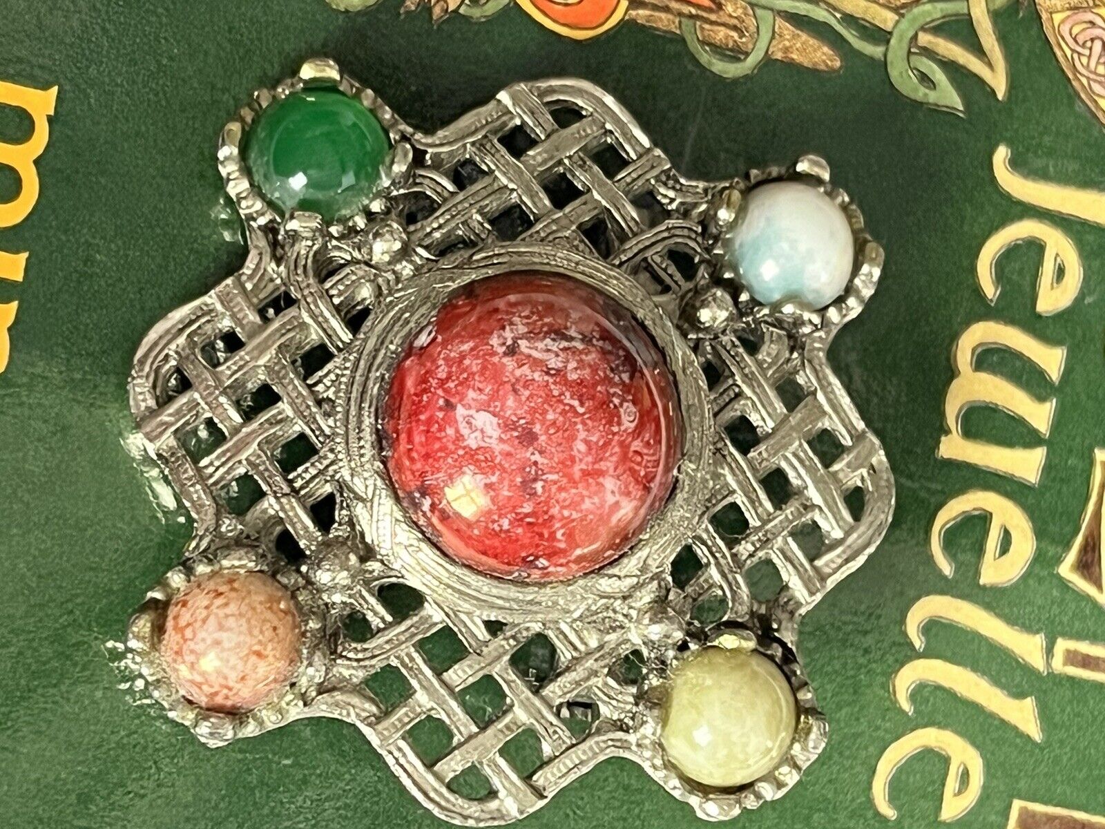 Vintage Miracle Signed Celtic Brooch – ANTIQUES & CHIC